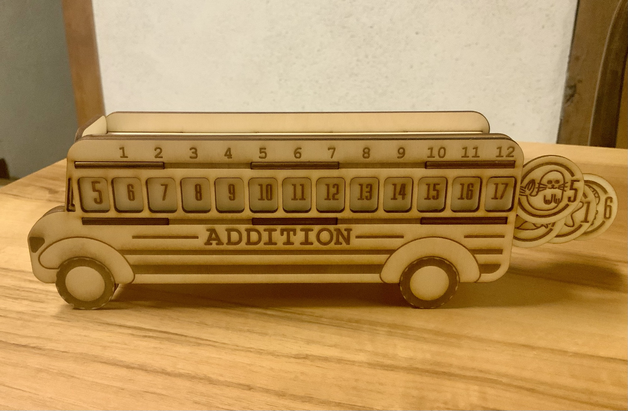 Mon Bus à Addition – Catalogue DaubinDéco